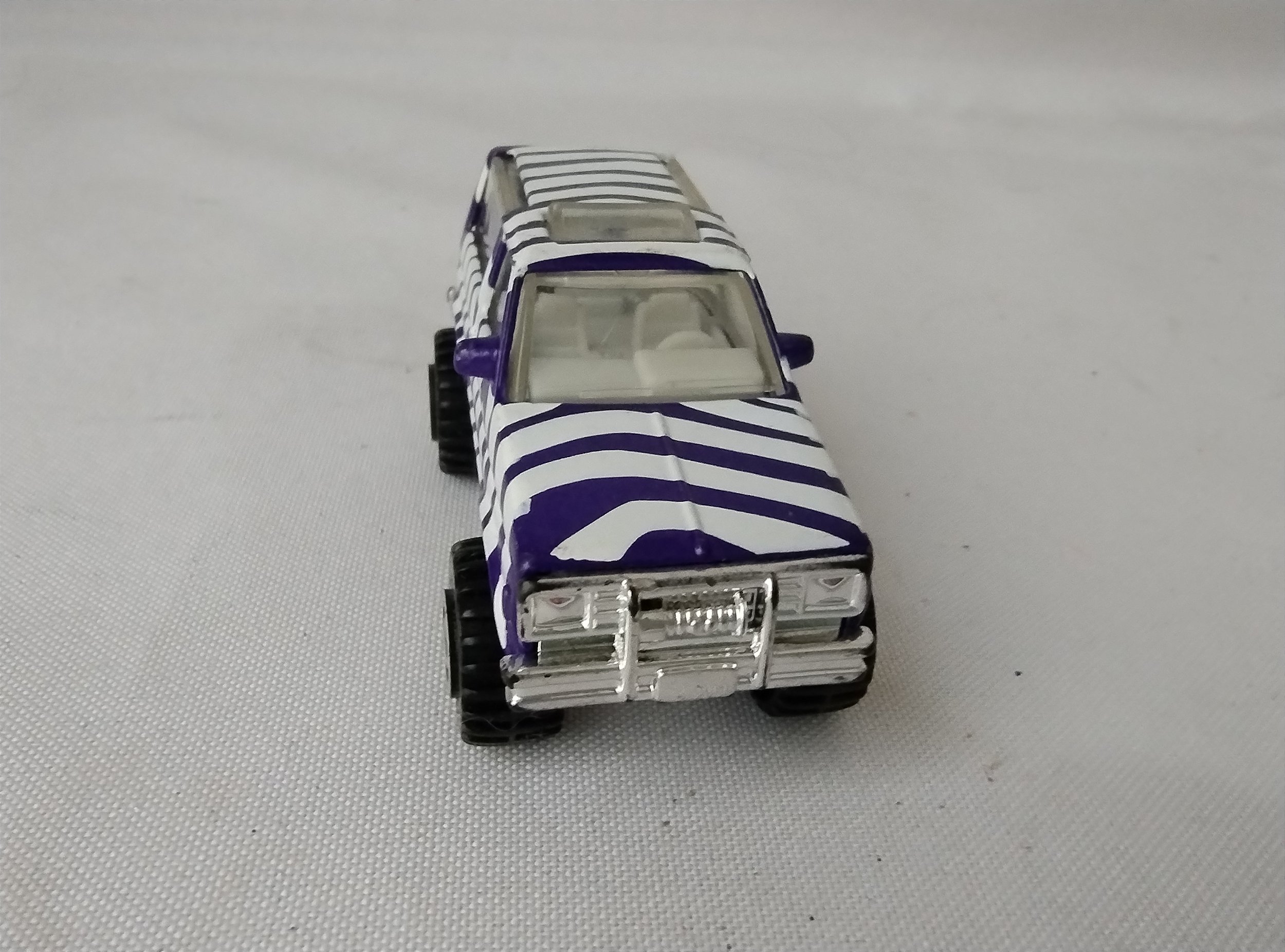 Miniatura de metal Matchbox 1987 Ford Bronco zebra usado - Taffy Shop ...