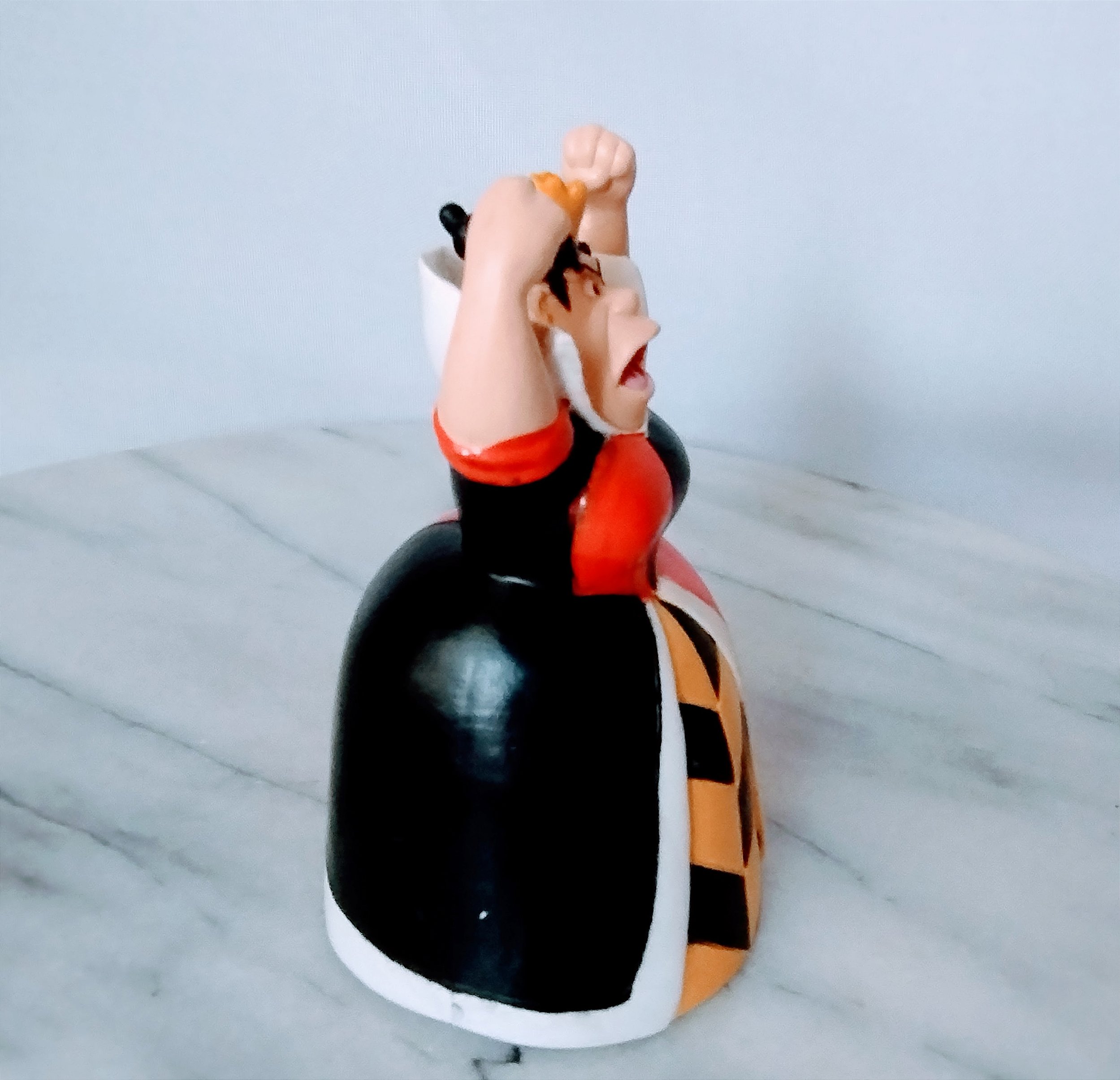 Miniatura Disney Rainha de copas da Alice no pais das maravilhas Disney ...