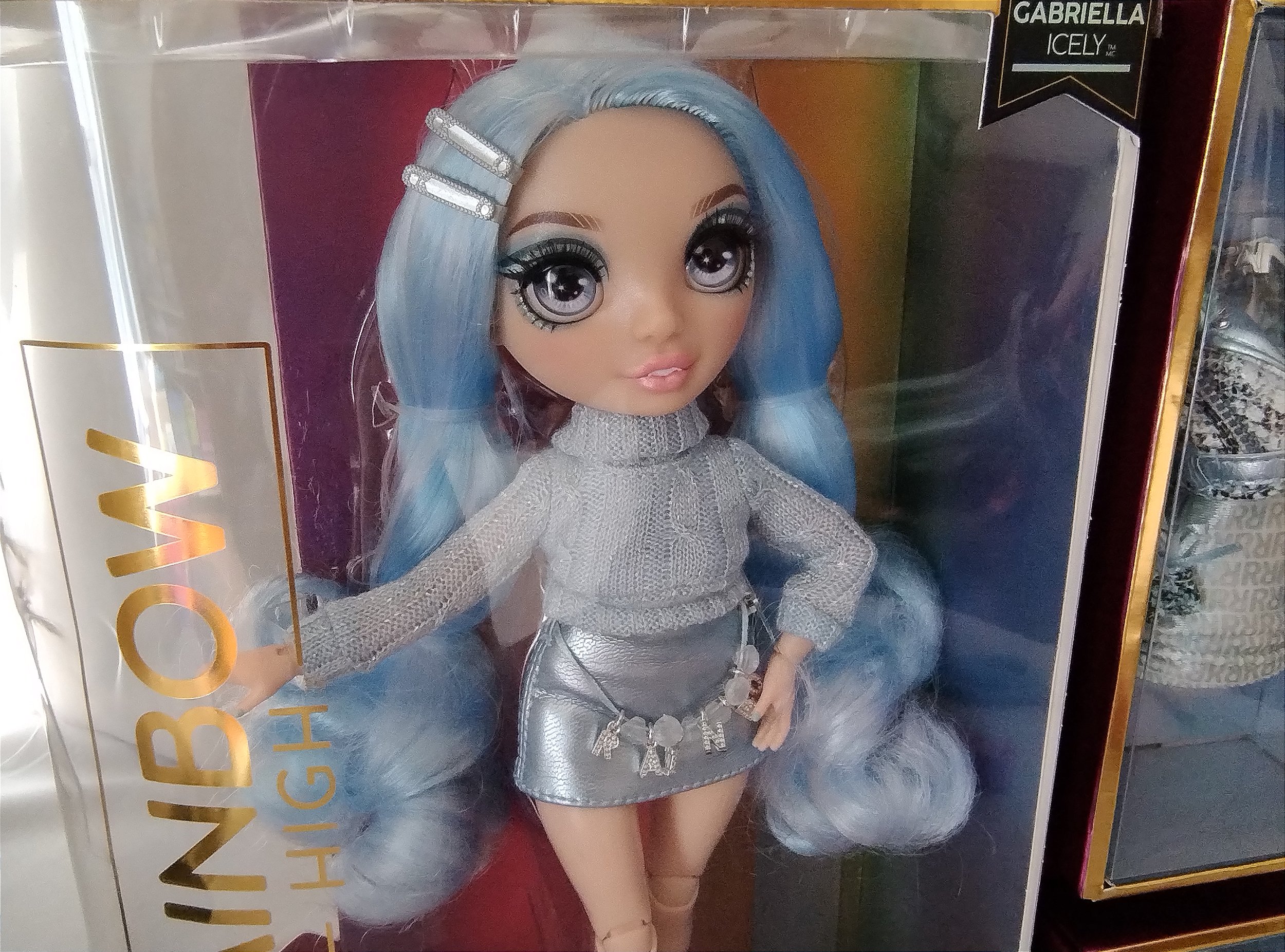 Boneca Rainbow High serie 3 Gabrielle Icely sem uso na caixa com ...