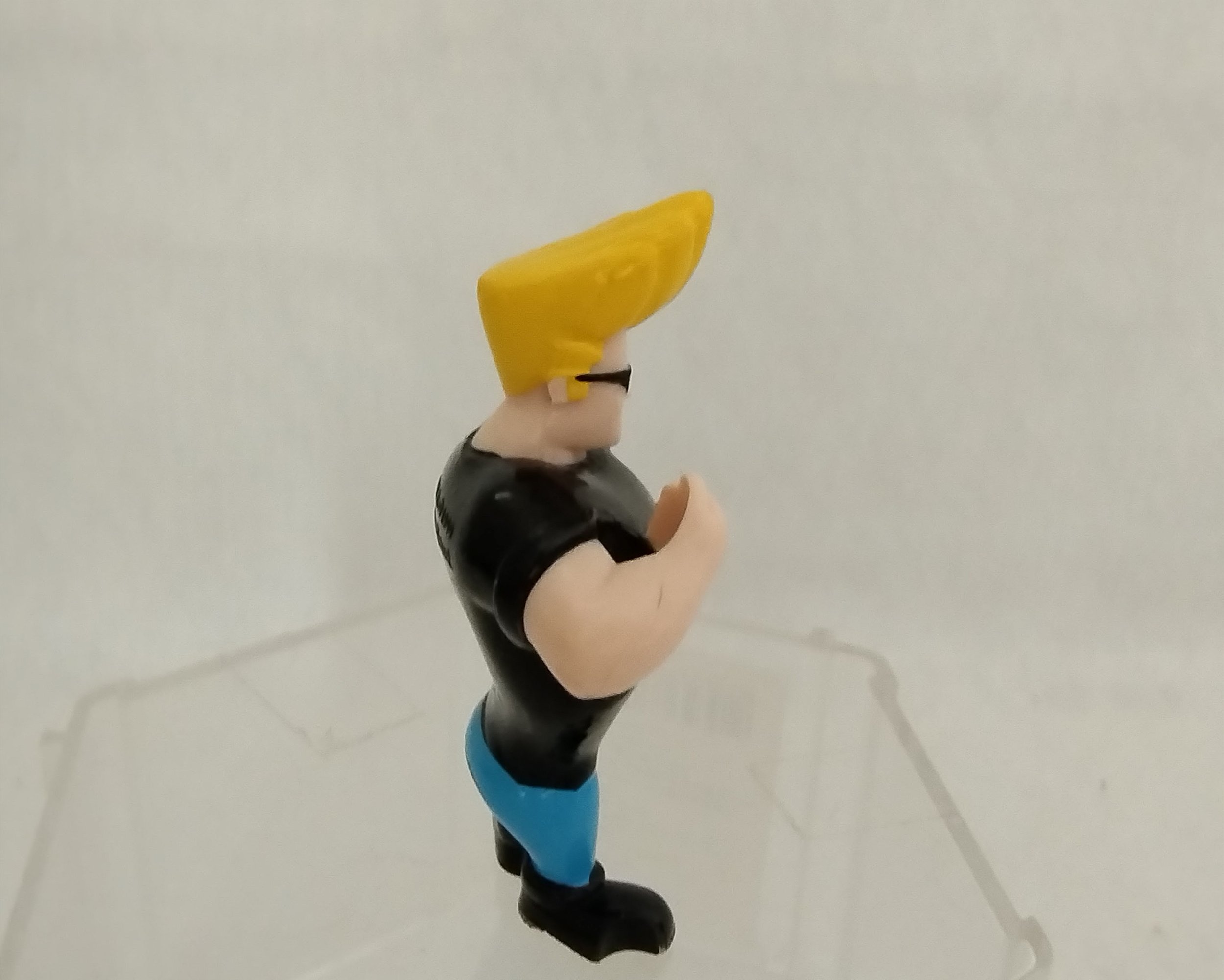 Miniatura Johnny Bravo cartoon Networ 1999, 7 cm - Taffy Shop - Brechó ...