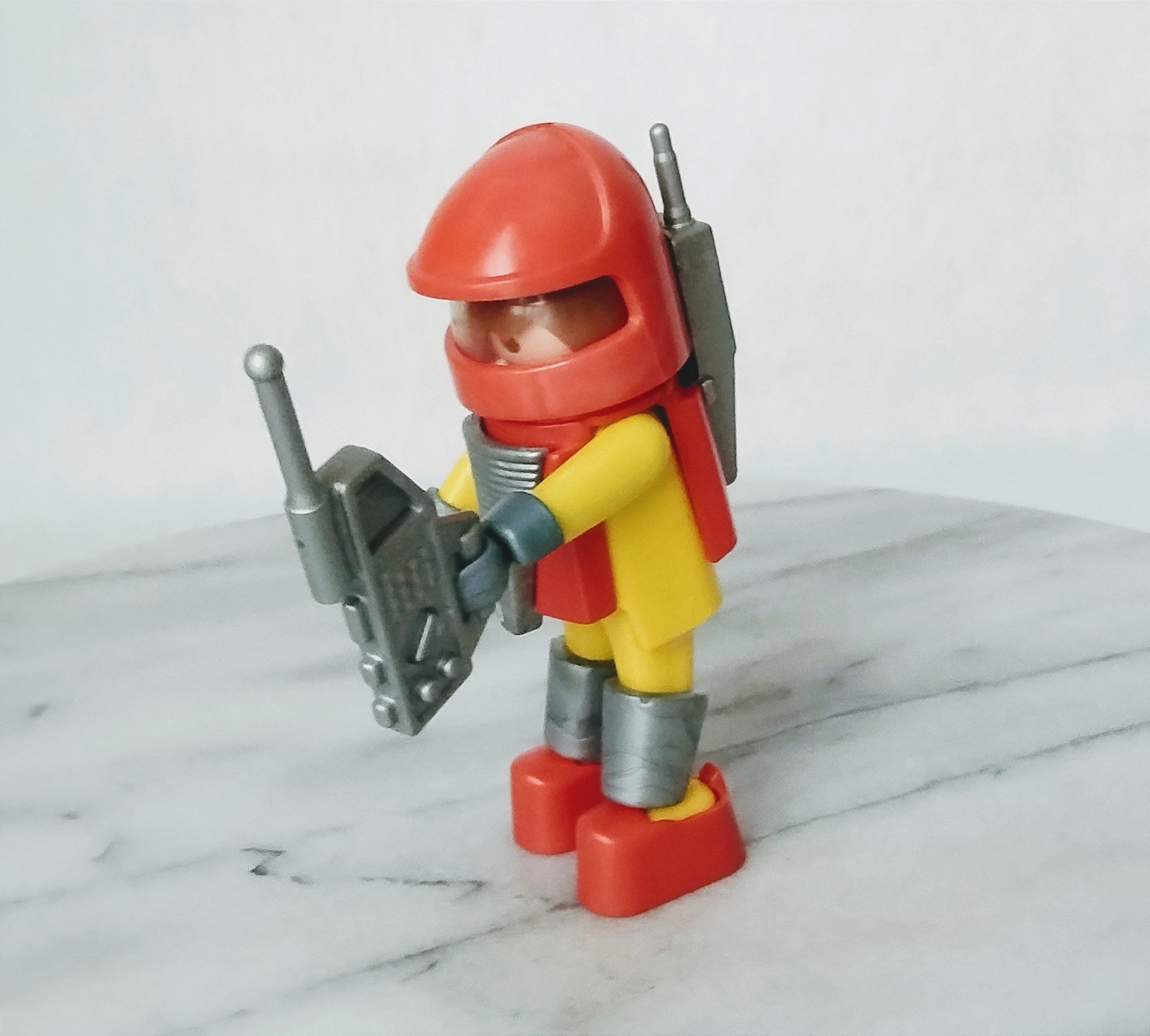 Playmobil geobra 1974 Astronauta, usado - Taffy Shop - Brechó de brinquedos