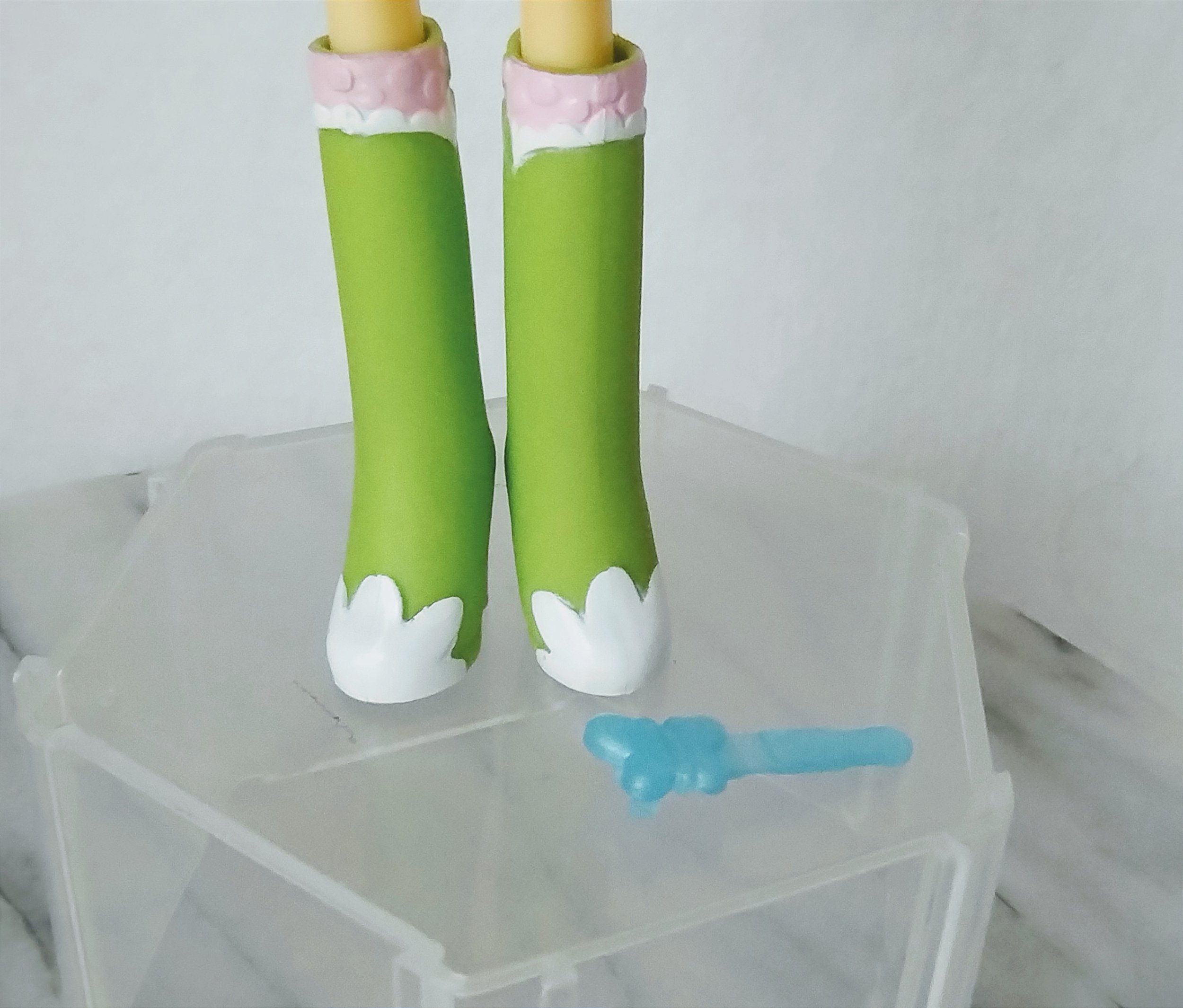 Boneca my little pony equestria girls Fluttershy usada 23 cm - Taffy Shop - Brechó de brinquedos