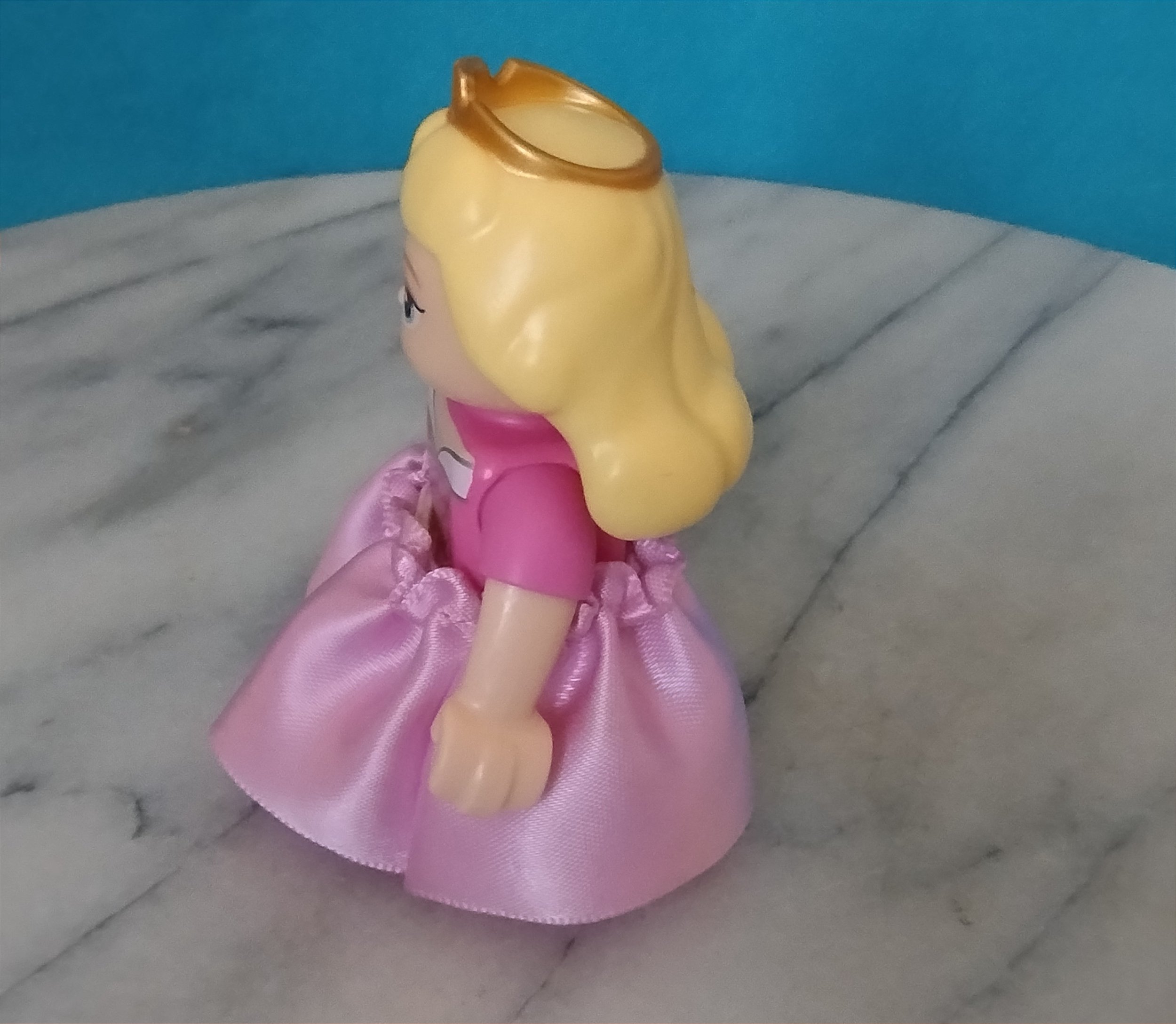 Lego duplo, boneca princesa Autora, a bela adormecida Disney - Taffy ...