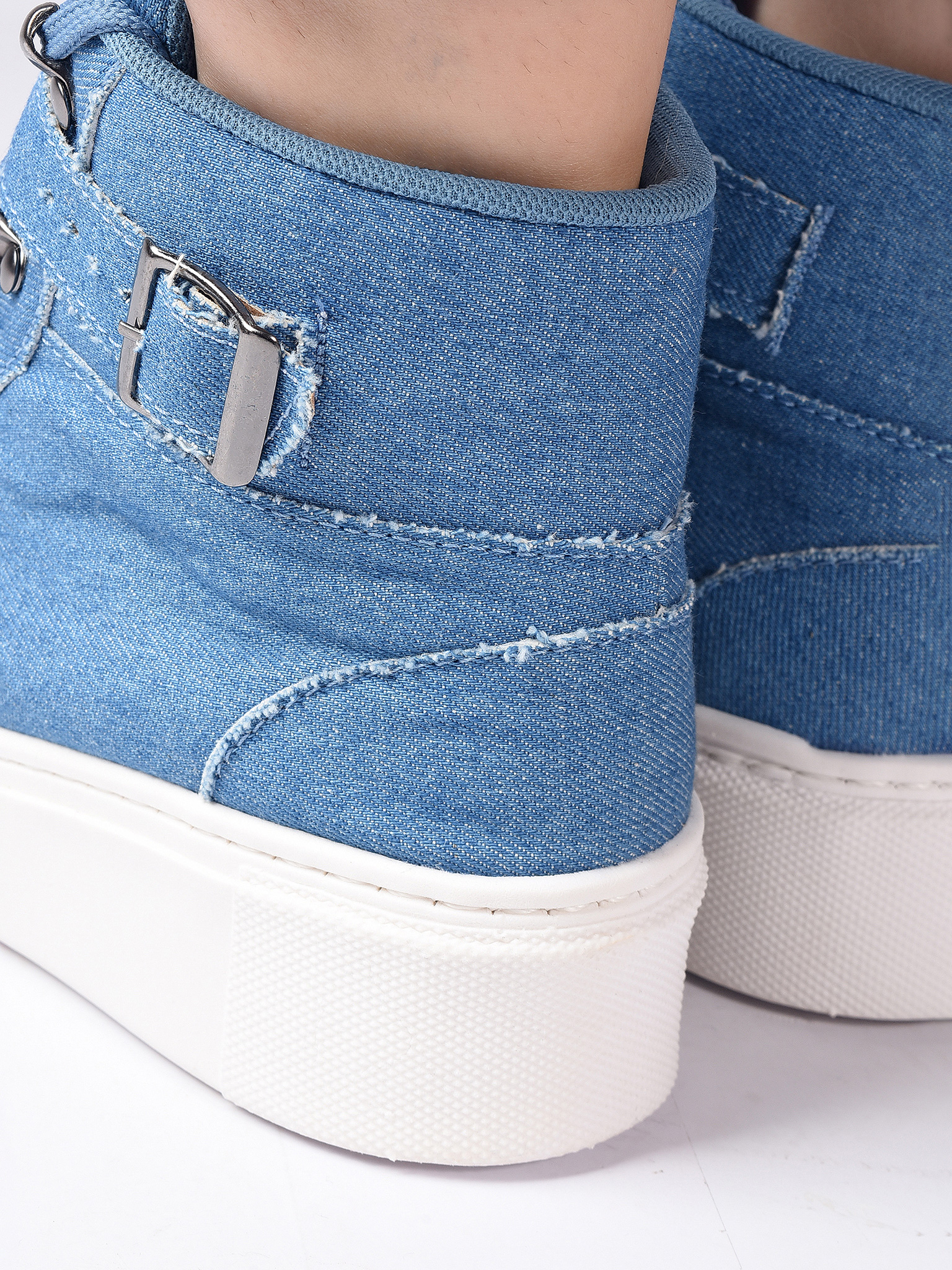 Tênis Botinha Jeans: Conforto e Estilo para o Dia a Dia - Salook Calçados