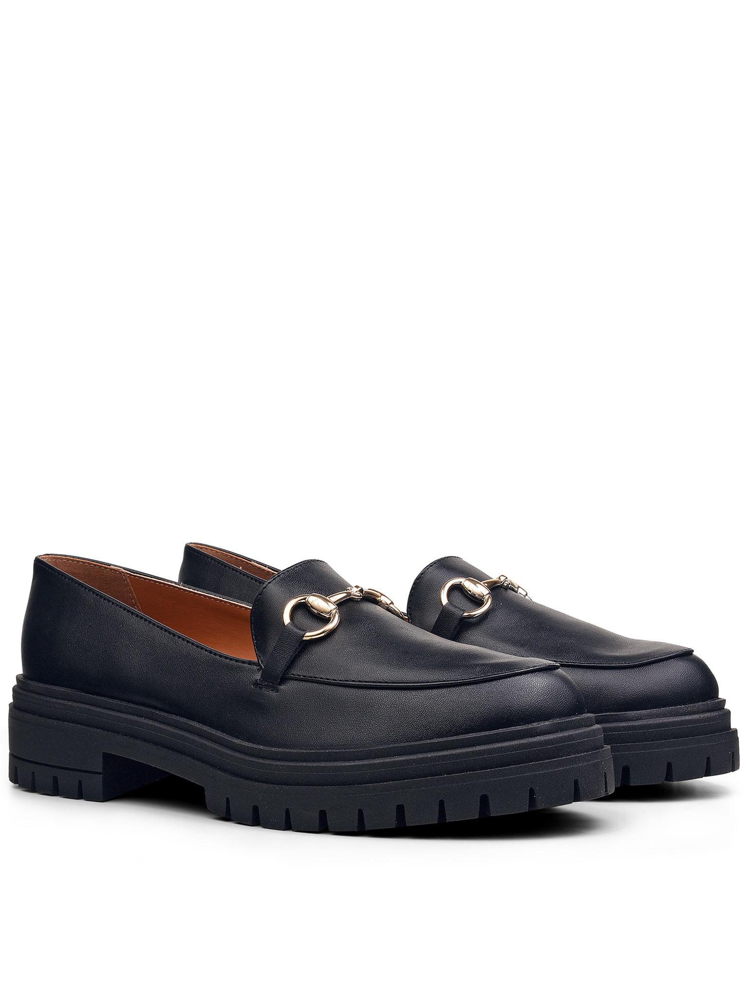 Loafer Preto com Solado Tratorado e Detalhe Dourado - Salook Calçados
