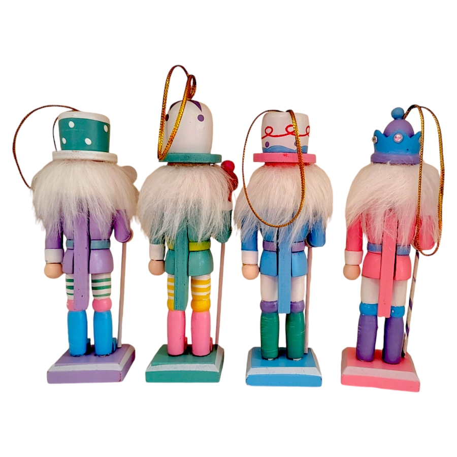 Kit Boneco Soldado Quebra Nozes de Madeira com Doces - 12,5cm - Candy ...