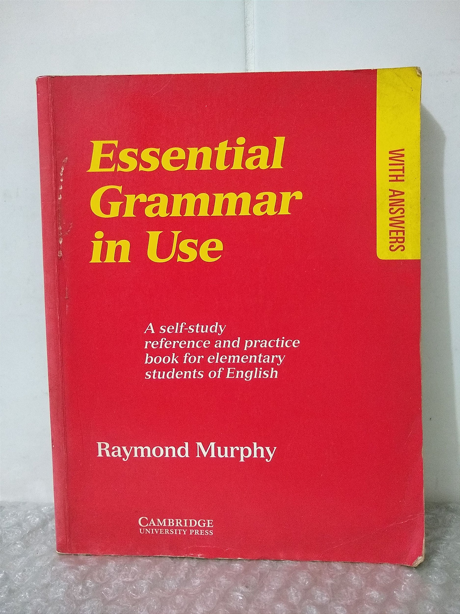 Essential Grammar in Use - Raymond Murphy - Seboterapia - Livros