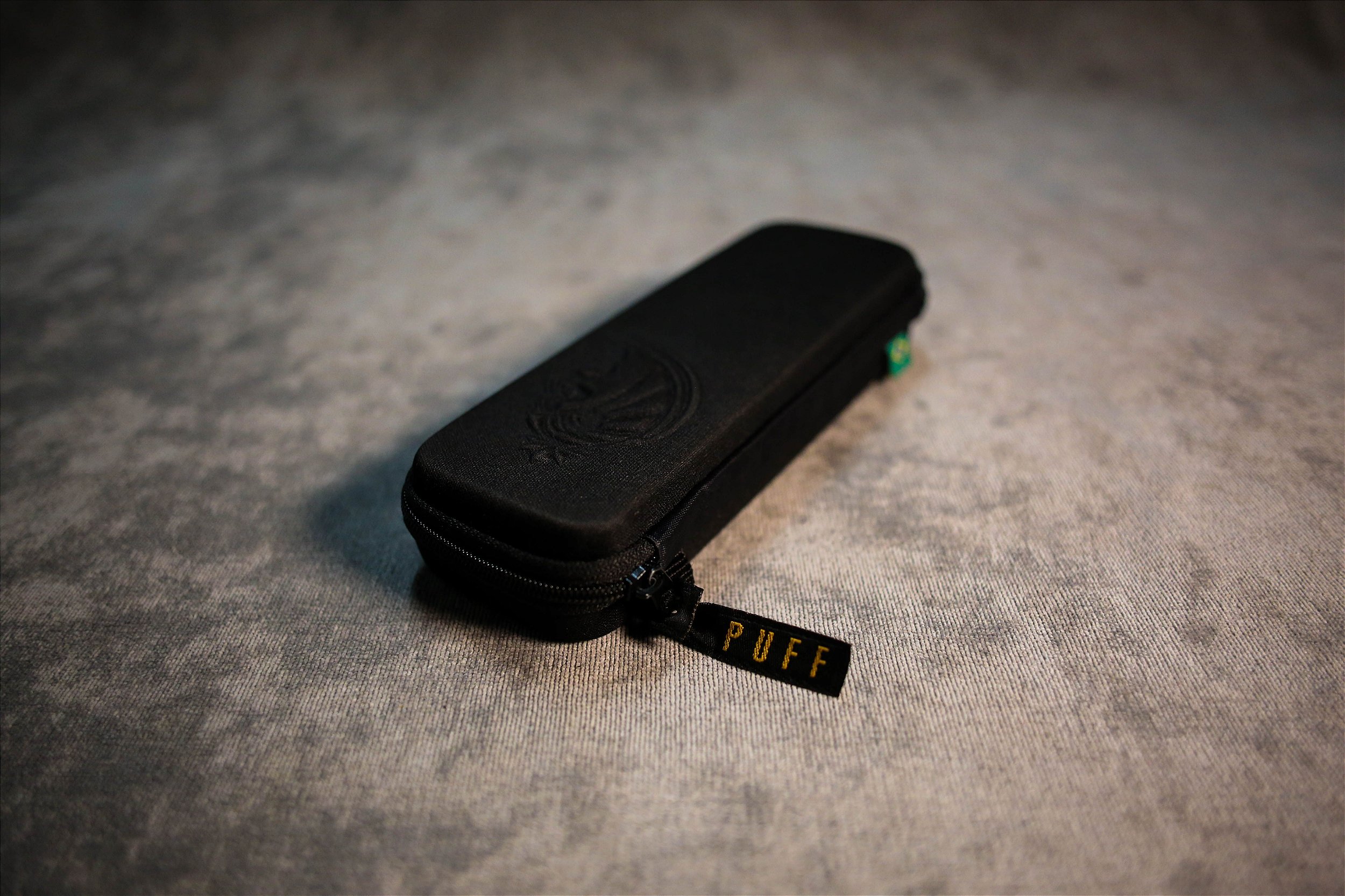 Puff Case Slim - Preto - Quintal Indoor