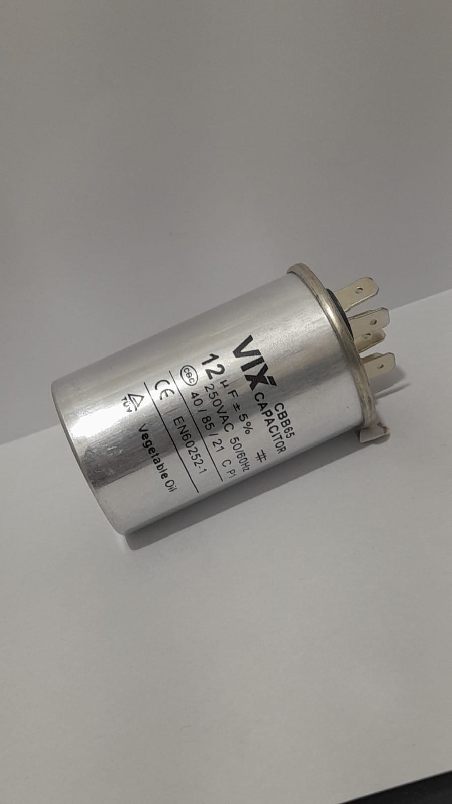 Capacitor 12UF 250V metal terminal - Nobrelar