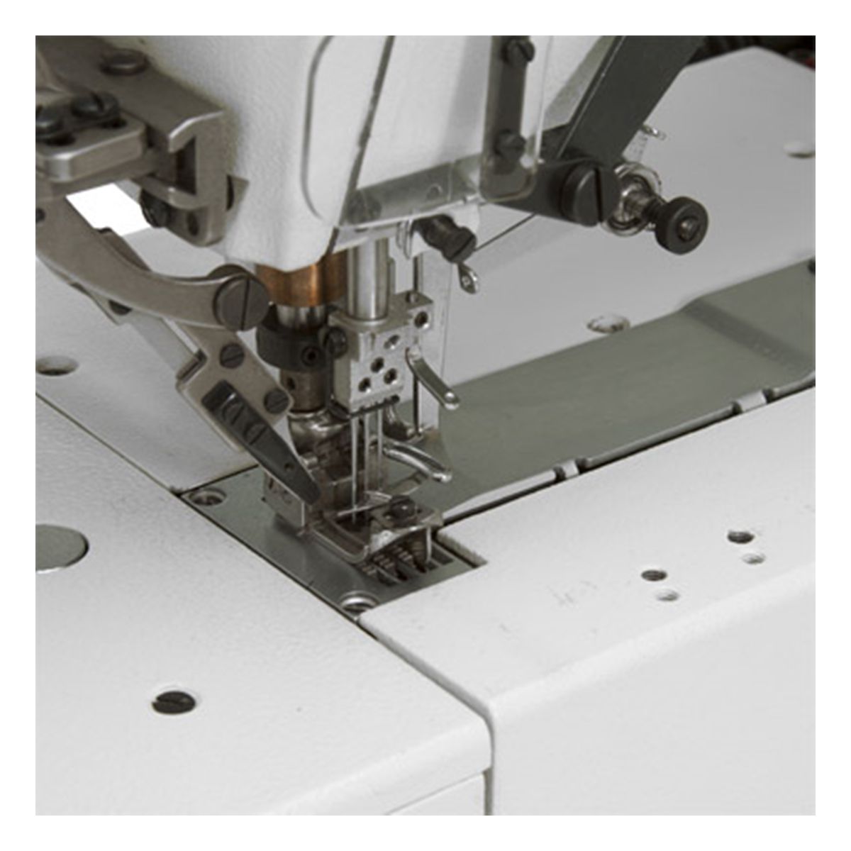 Máquina de Costura Galoneira Fechada Direct Drive Zoje ZJ-C5000-364-02 - Plamaq Máquinas de Costura