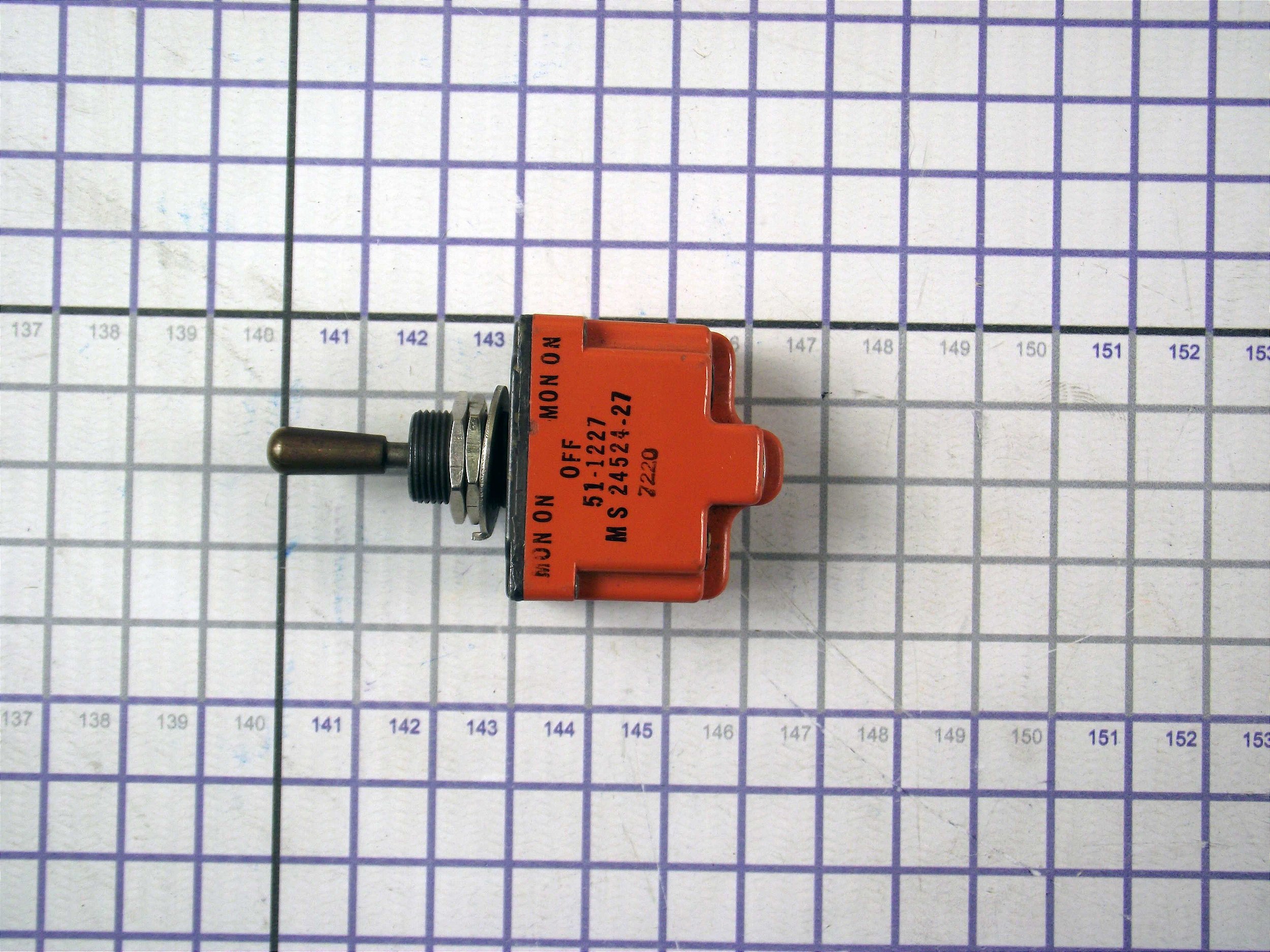 SWITCH - MS24524-27 - Fibraer