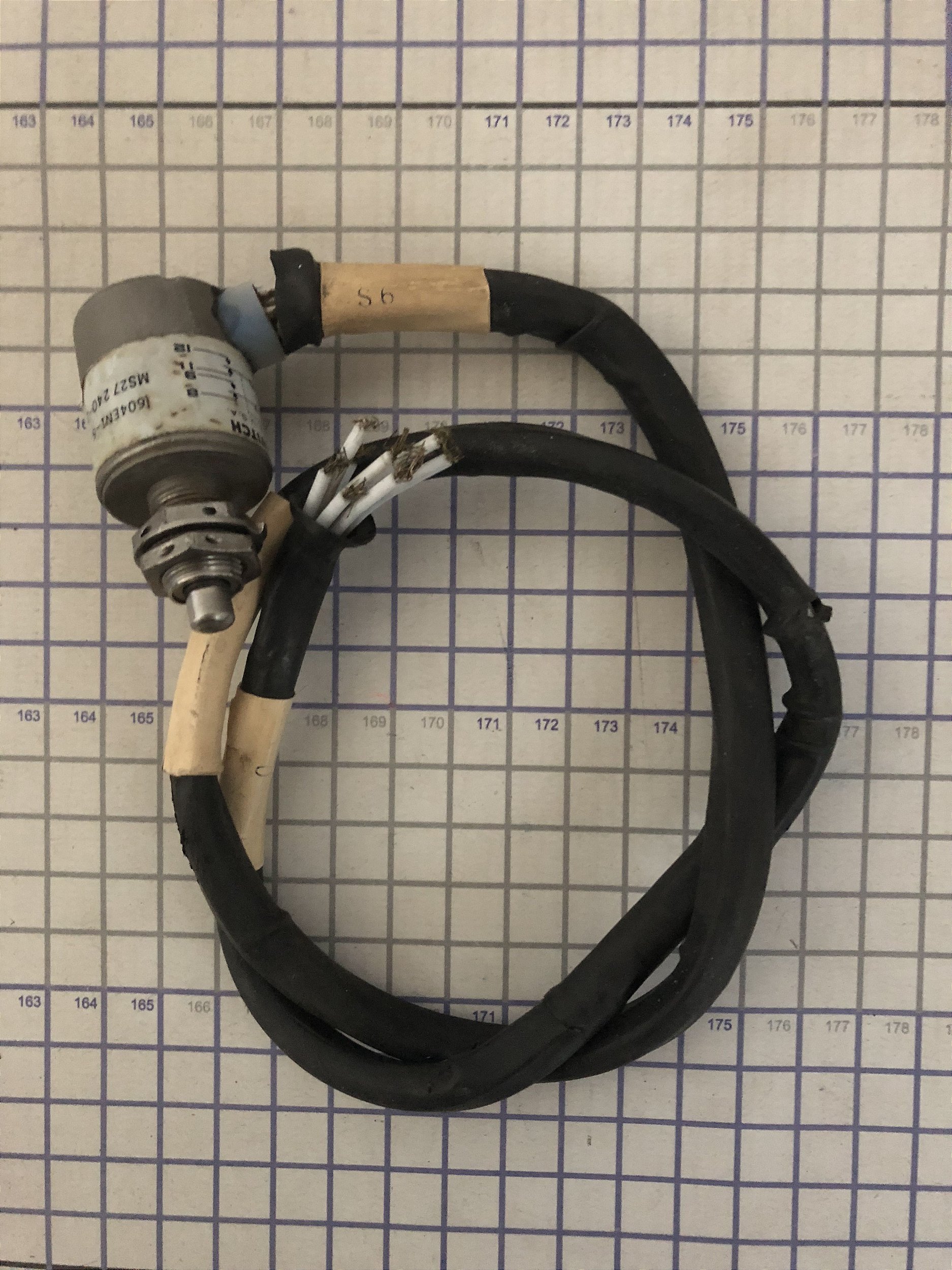 MICRO SWITCH - MS27240-2 - Fibraer