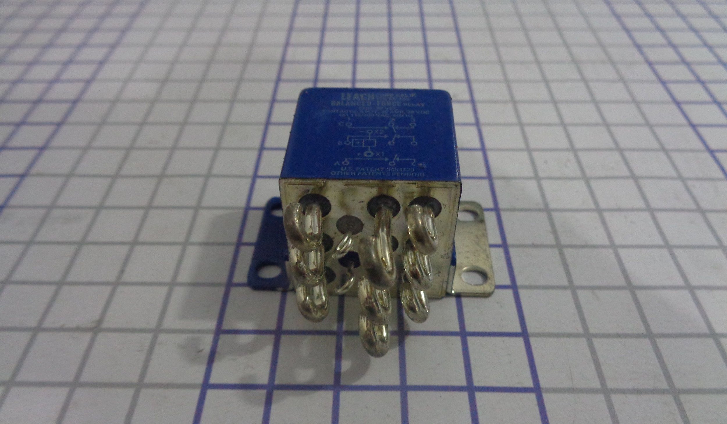 RELÉ 28V - KC-J2A - Fibraer