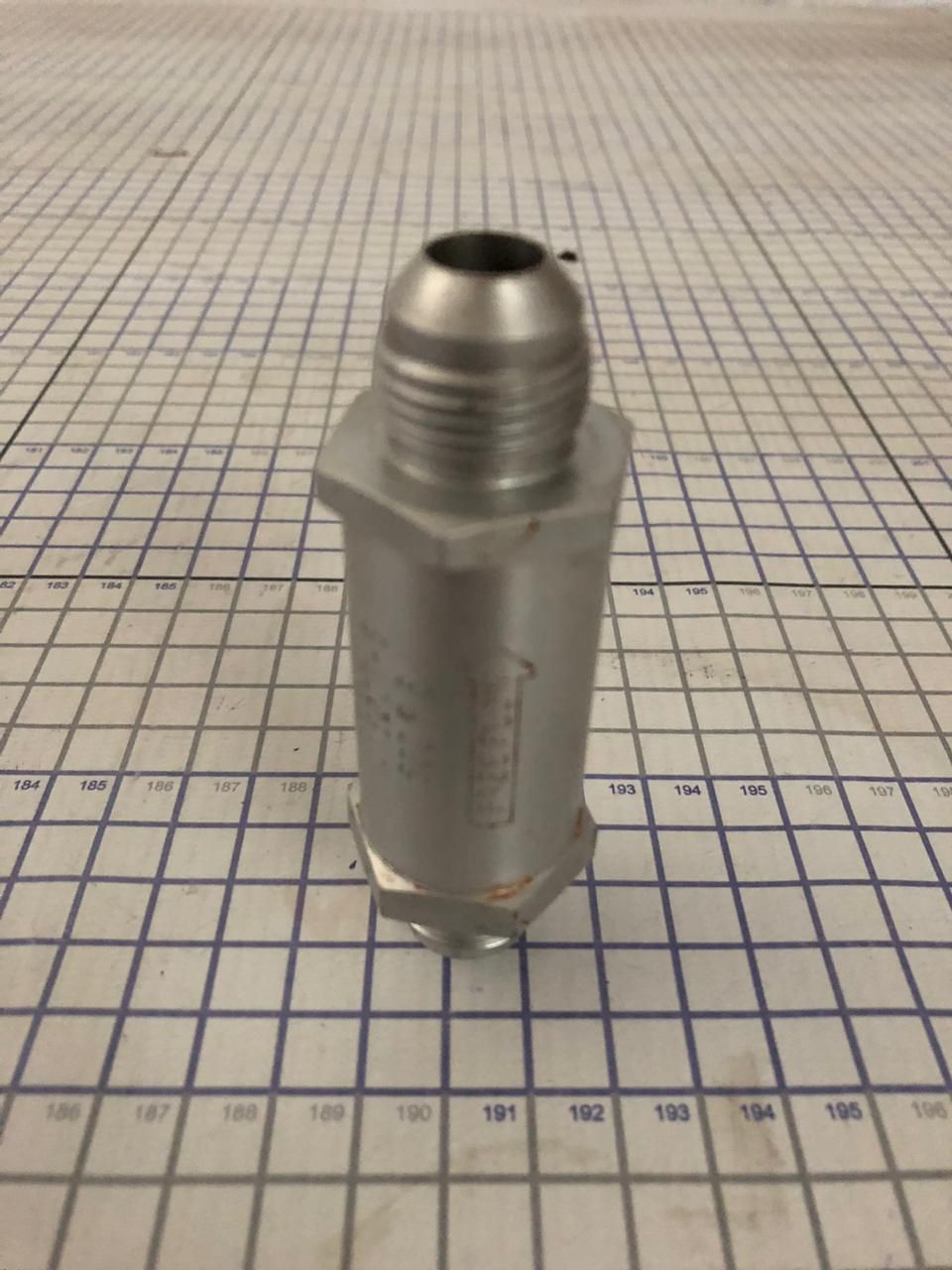 VALVULA UNIDIRECIONAL - AN6207-8 - Fibraer