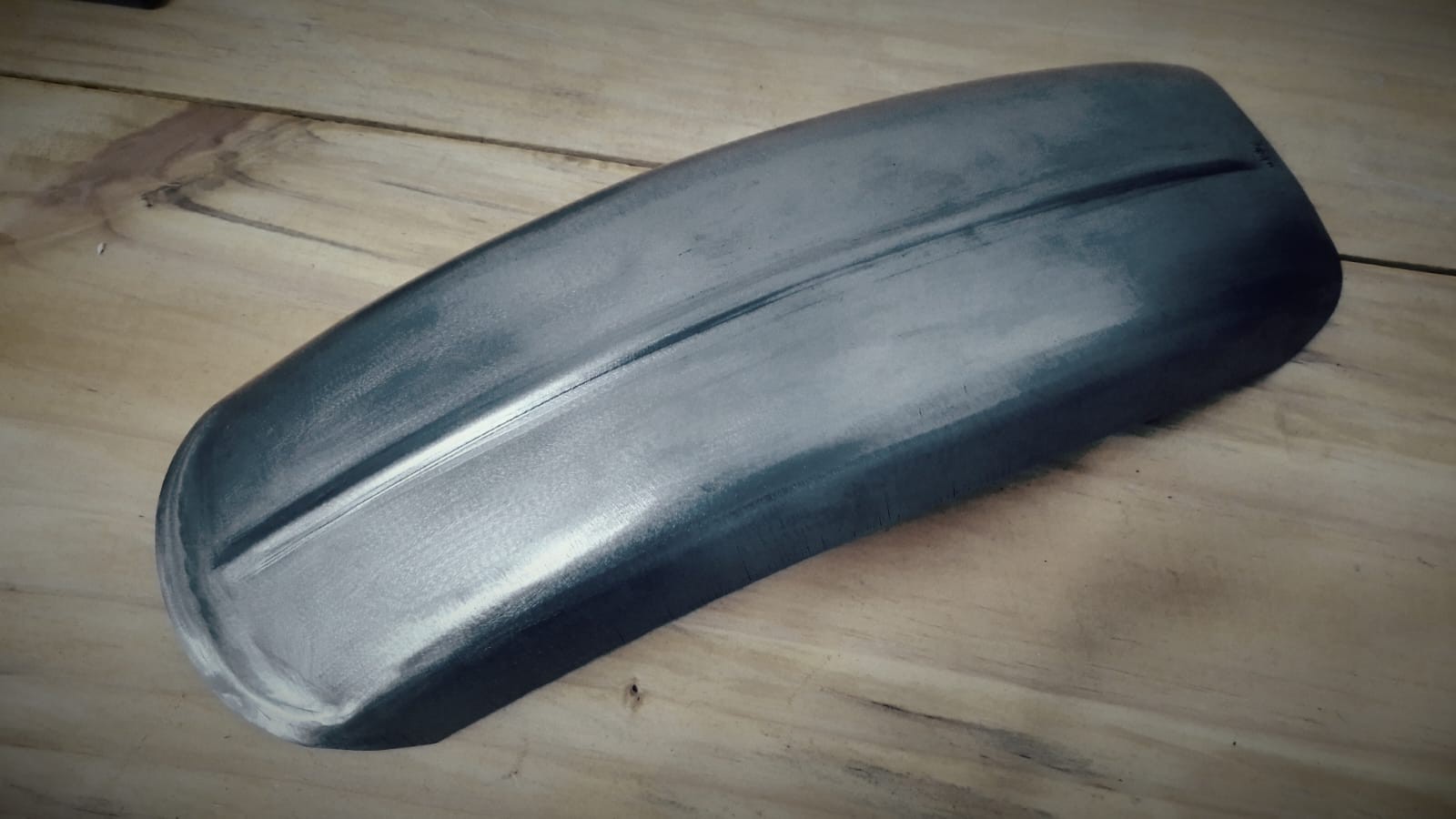 Paralama de Aço com friso - LSL Garage Custom