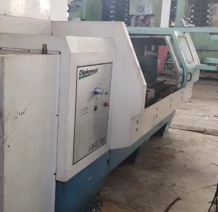 TORNO CNC DIPLOMAT LOGI 350 700X2000MM - Huck Máquinas