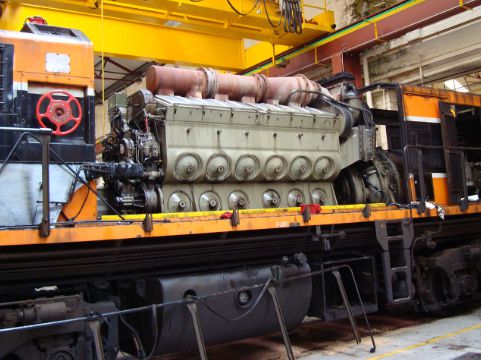 Mobil DIOL 13 RF 40 - Lubrificante Premium para Motores Ferroviários ...