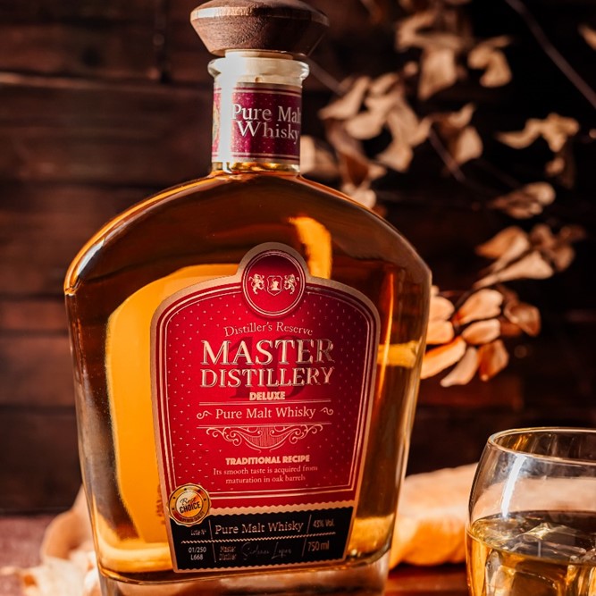 Pure Malt Whisky Master Distillery 750ml - Fábrica de Bebidas - Loja ...
