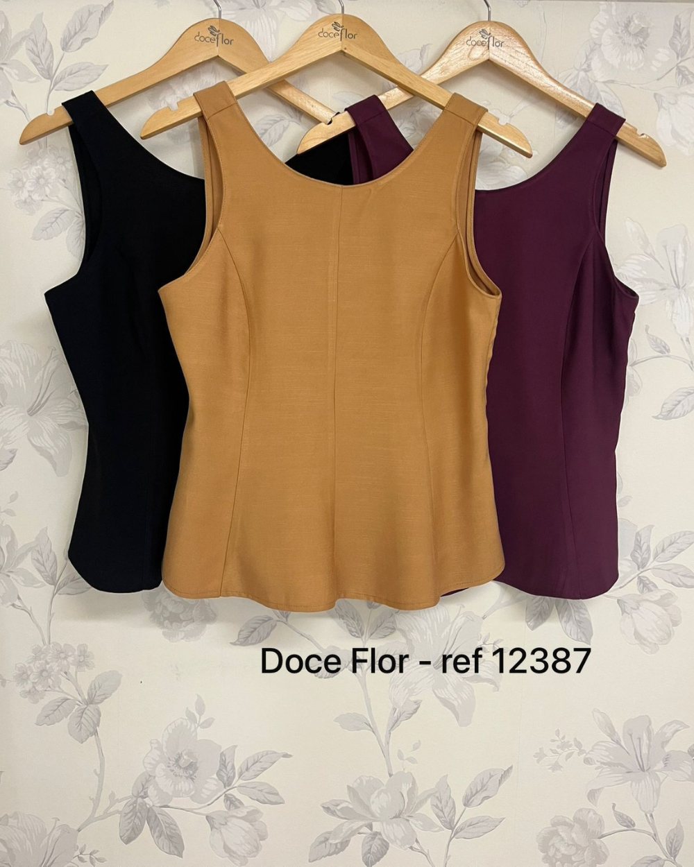 Blusa Peplum Com Recortes Doce Flor - Albuquerque Boutique - Moda Feminina.