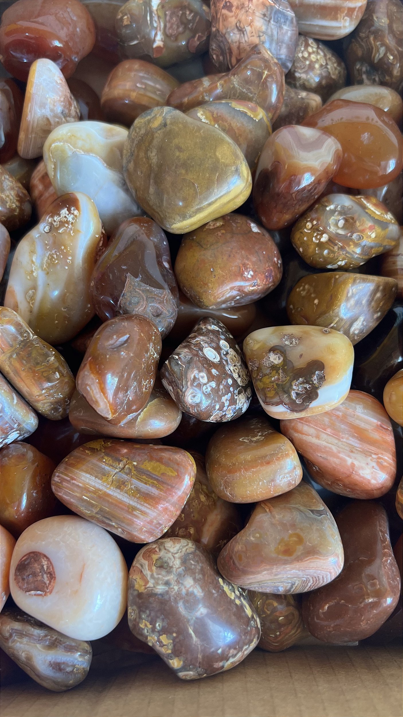 Ágata Cornalina Rolada - Cristais Naturais e vários Amuletos feitos a ...