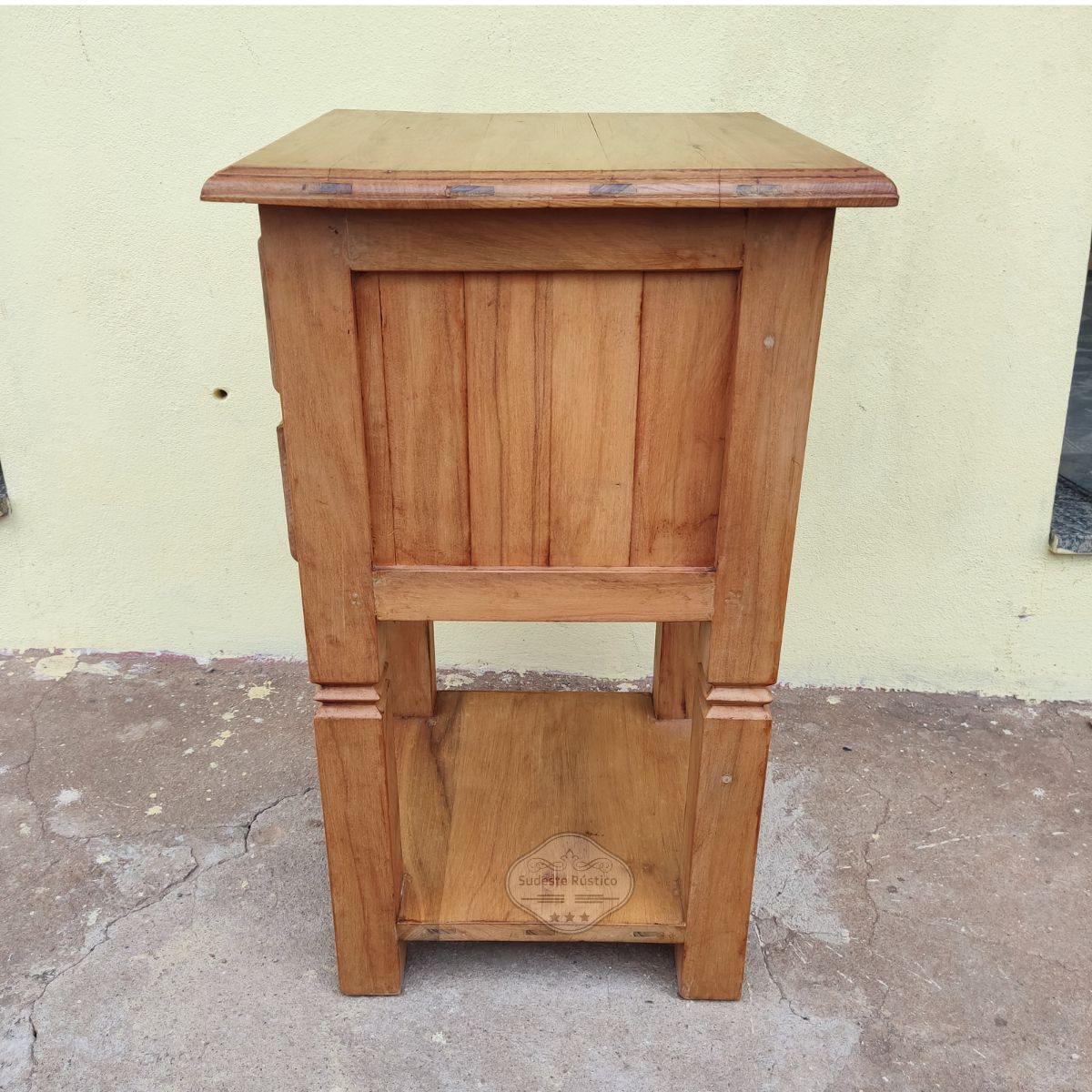 Mesa de Cabeceira 2 Gavetas em Madeira de Demolição | Sudeste - Sudeste ...