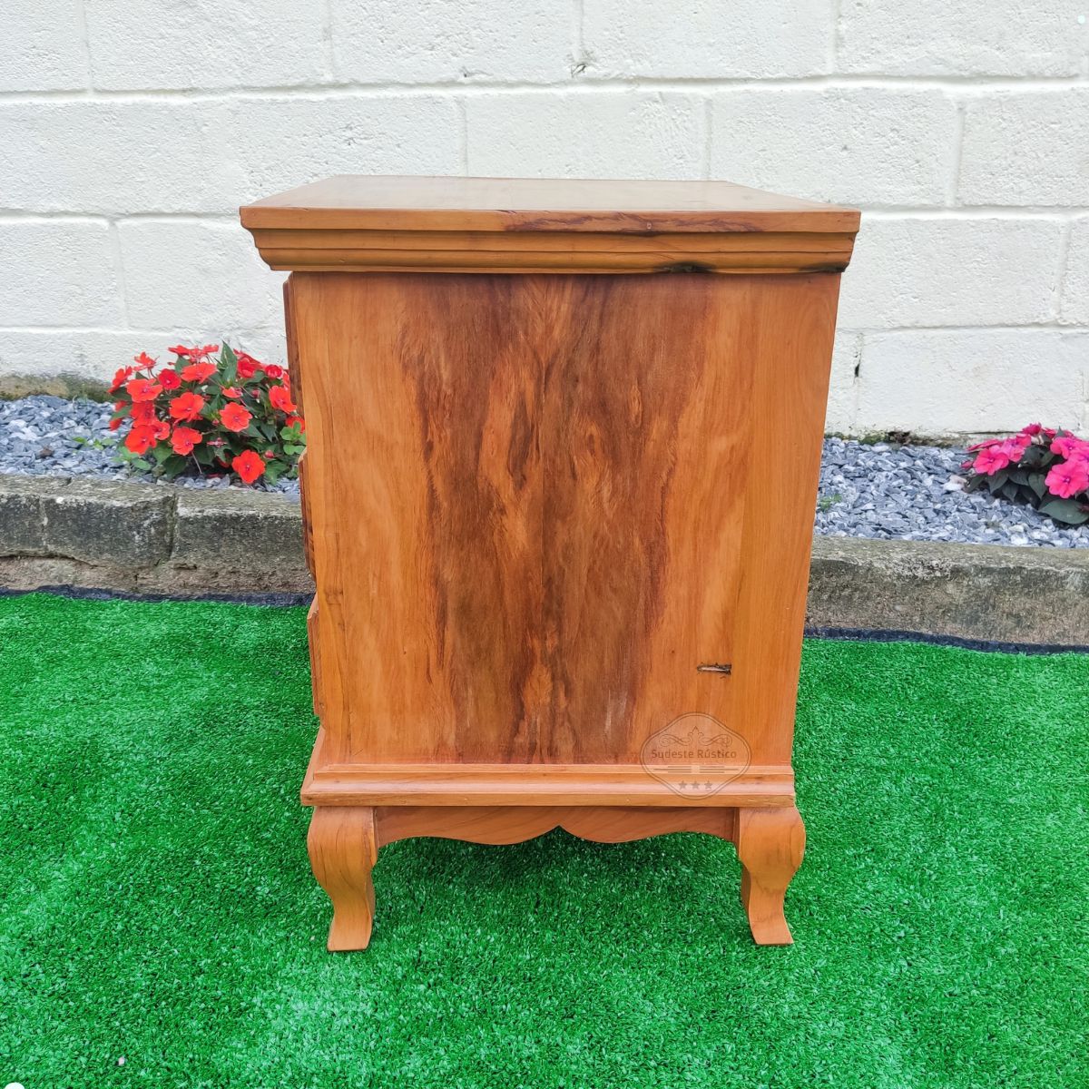 Mesa de Cabeceira Criado Mudo 3 Gavetas com Pé Luiz XV Madeira de ...