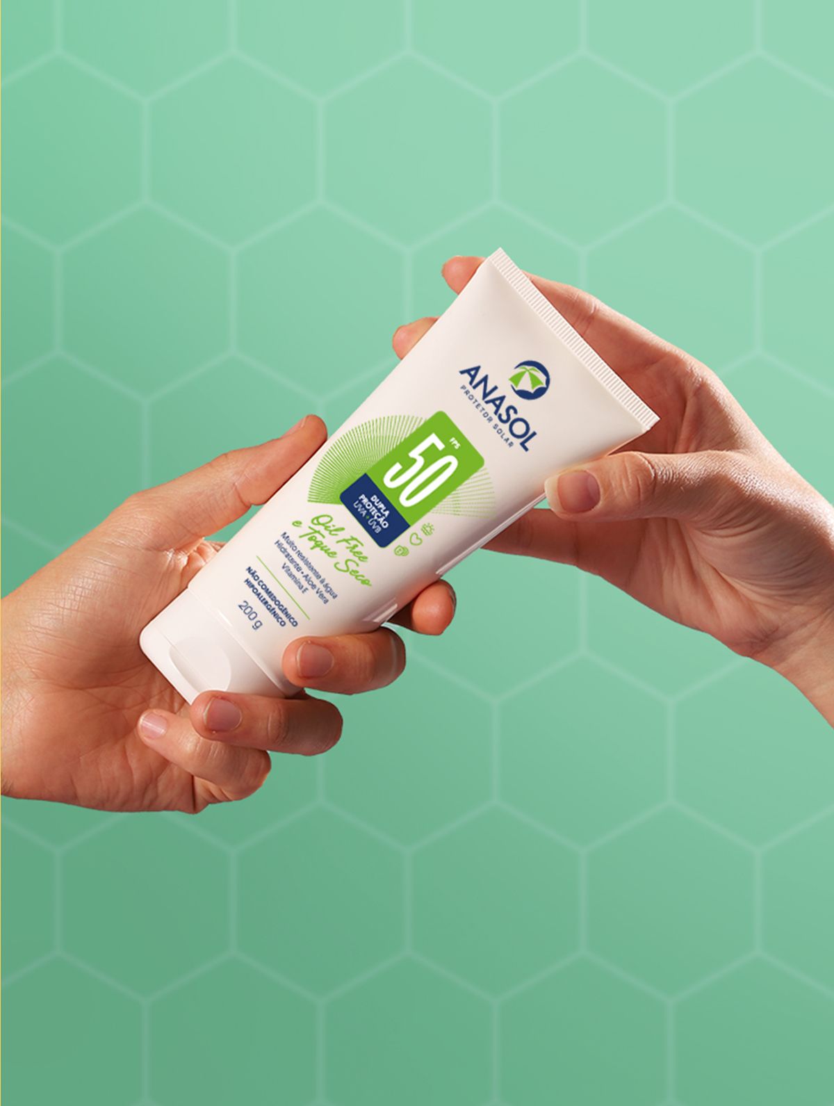 Protetor Solar FPS50 - Muito resistente á água 200g - ANASOL - Farmácia ...