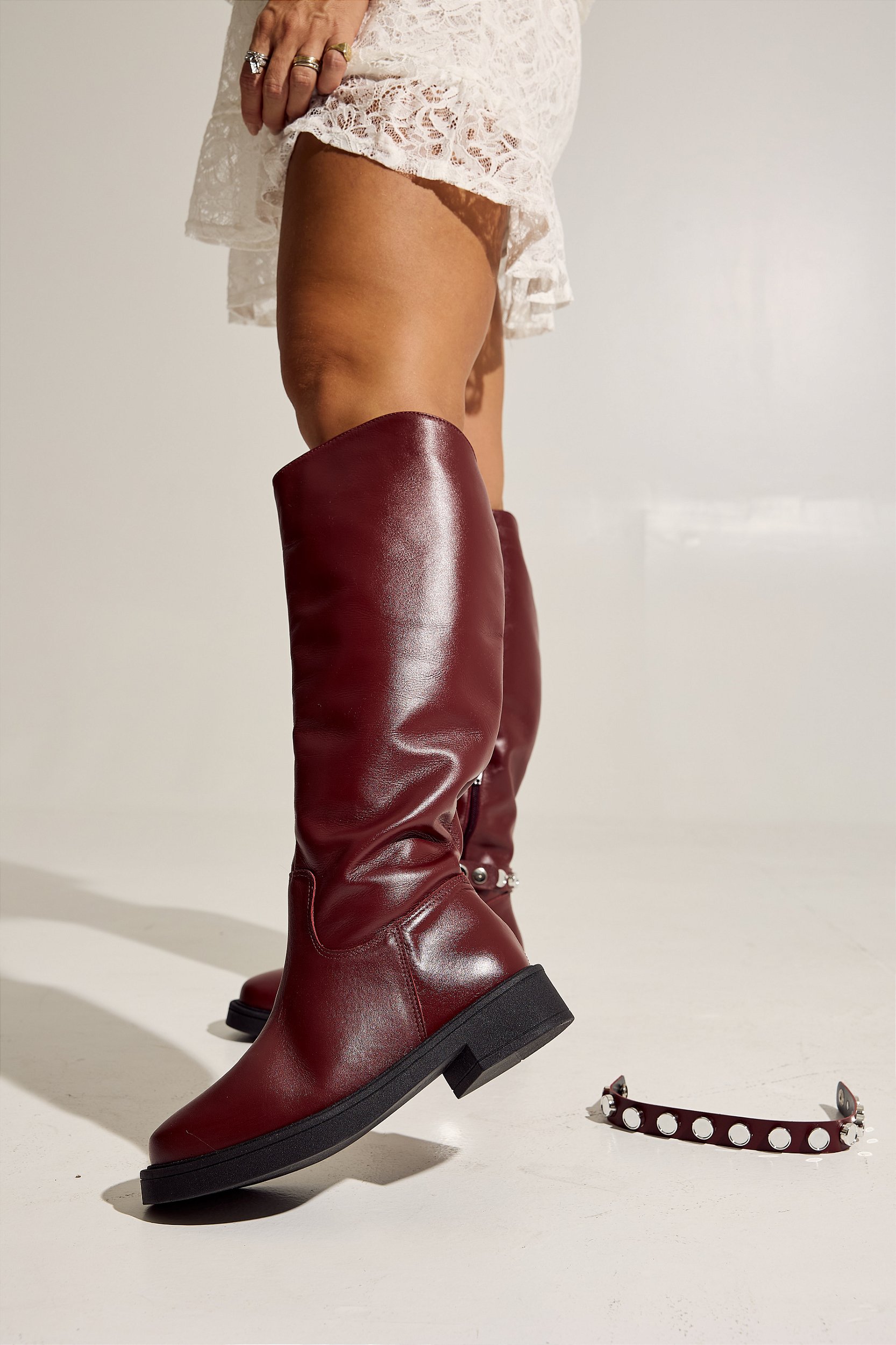 Bota Feminina Cano Longo Couro Amora (Bordo) - USE HITZZ