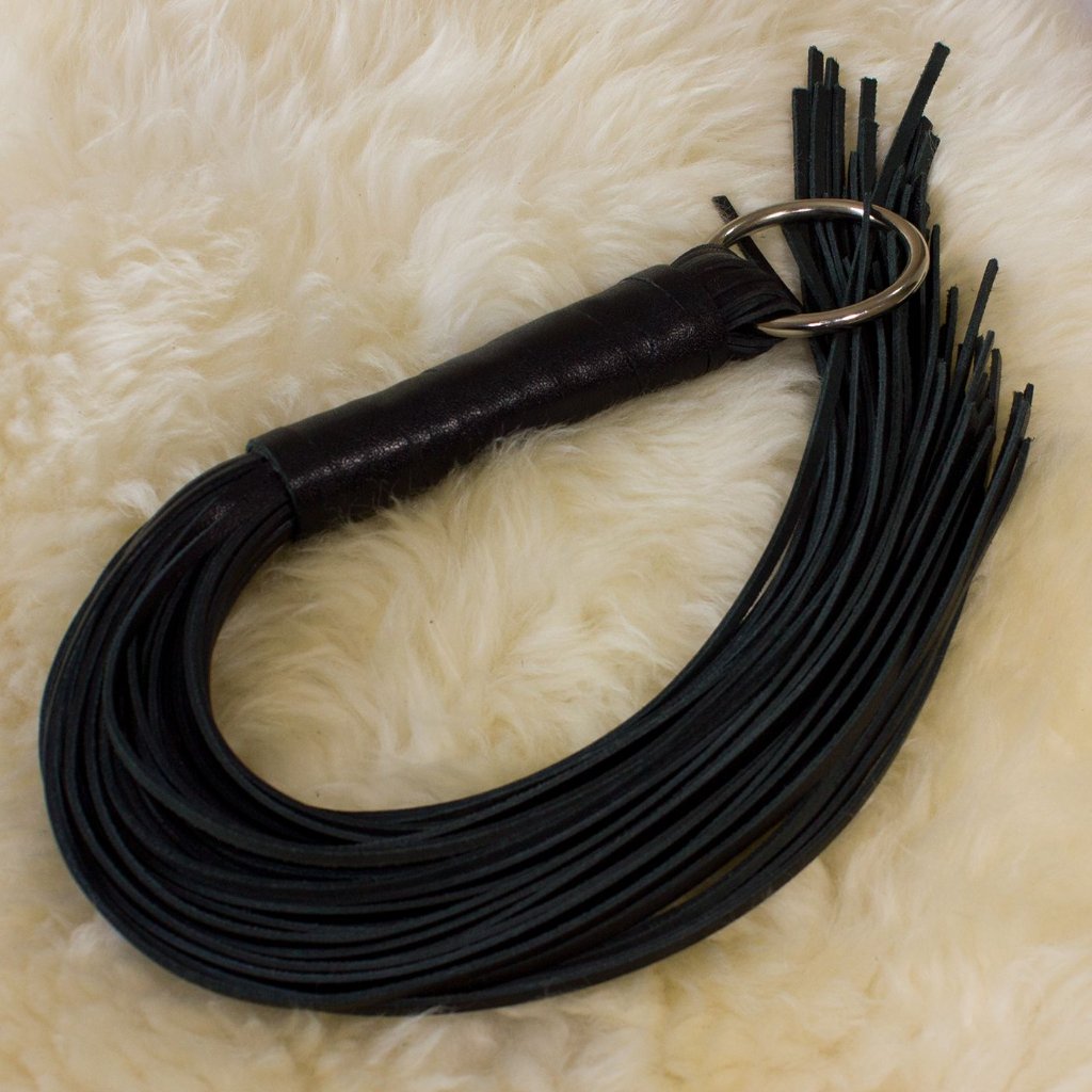 Flogger Clássico Full Leather Soleta | Experiência Autêntica - BDSM Luxury