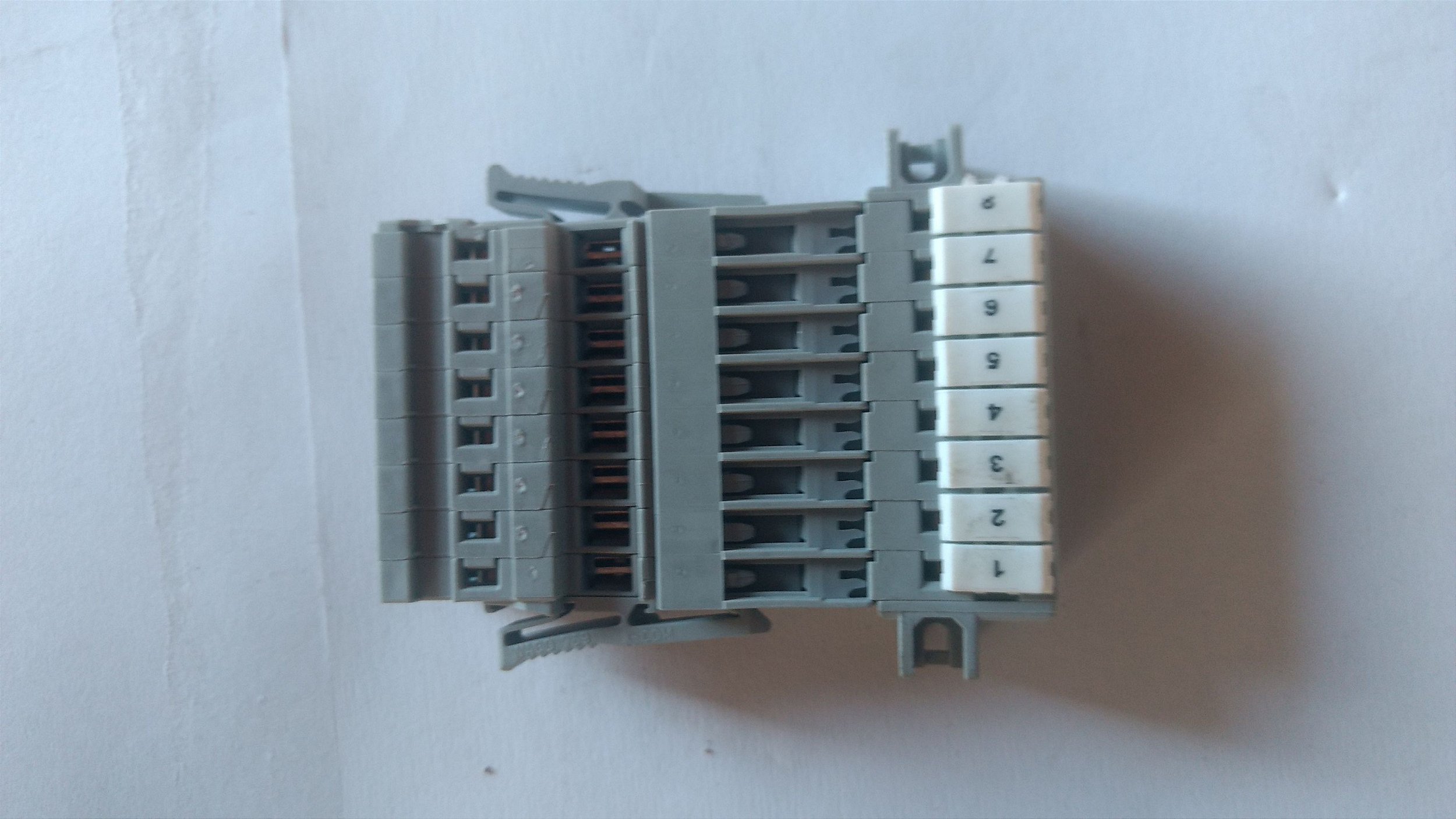 Conector Elétrico Rede Can - Comarca Distribuidora