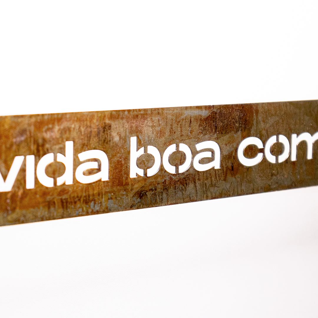 Frase de ferro Rust - Eu quero partilhar a vida boa com você - Éntona Decor Frase de ferro Rust - Eu quero partilhar a vida boa com você - Éntona Decor