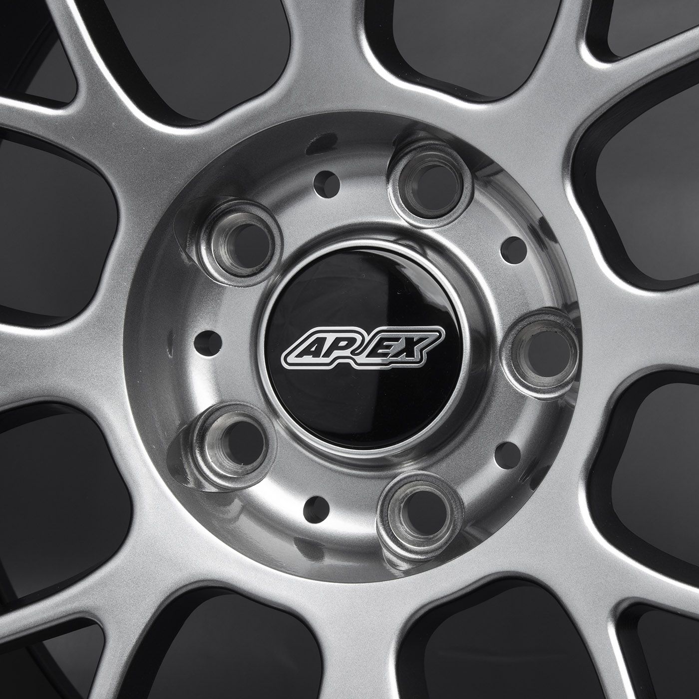 Rodas Esportivas APEX ARC-8 Hyper Black 5x120 18x8,5 ET38 - 18x9,5 ET58 ...