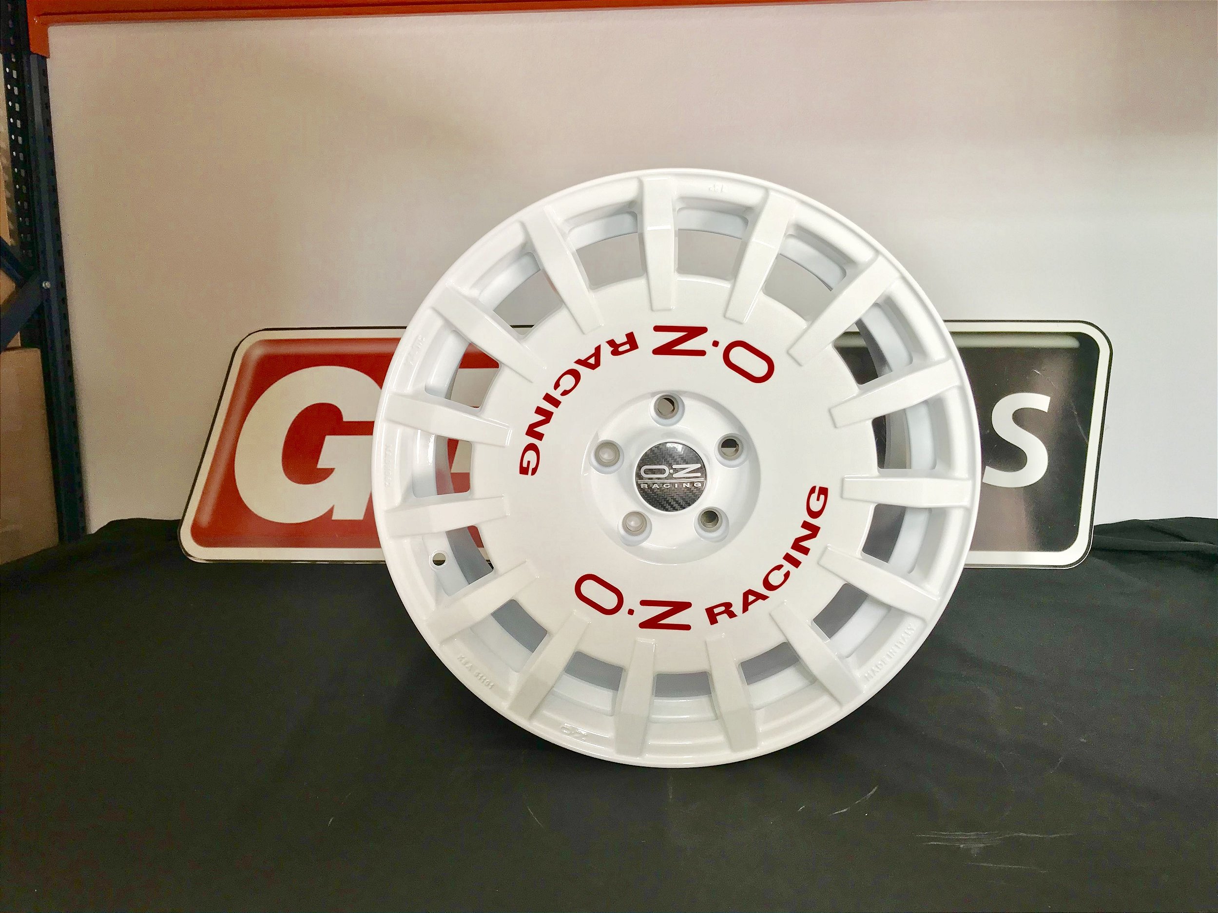 Rodas Esportivas OZ Rally Racing Race White 5x112 18x8 ET45 - GPParts ...