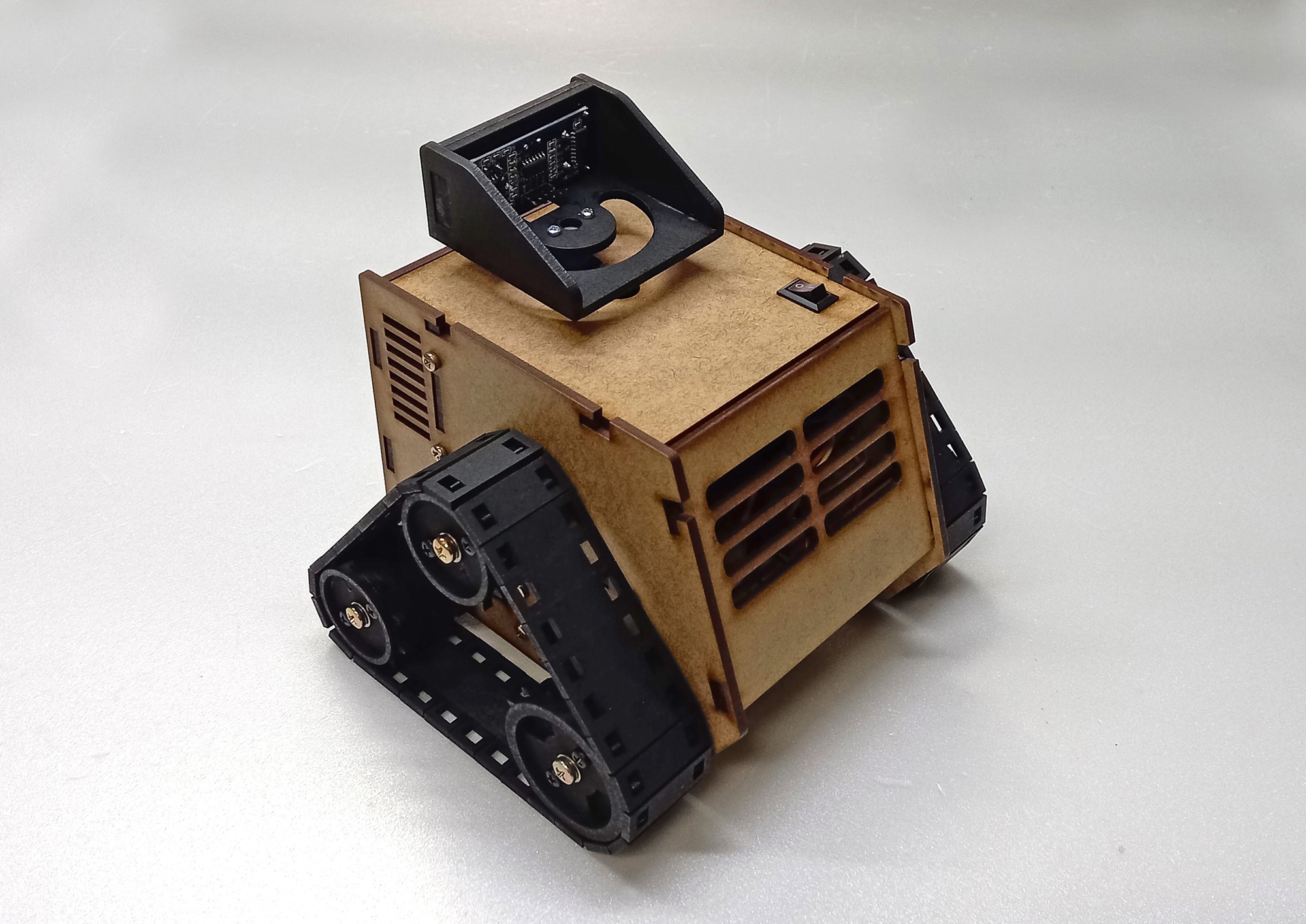 ROBÔ BINO 3.0 - ARDUCORE - Robótica Educacional arduino