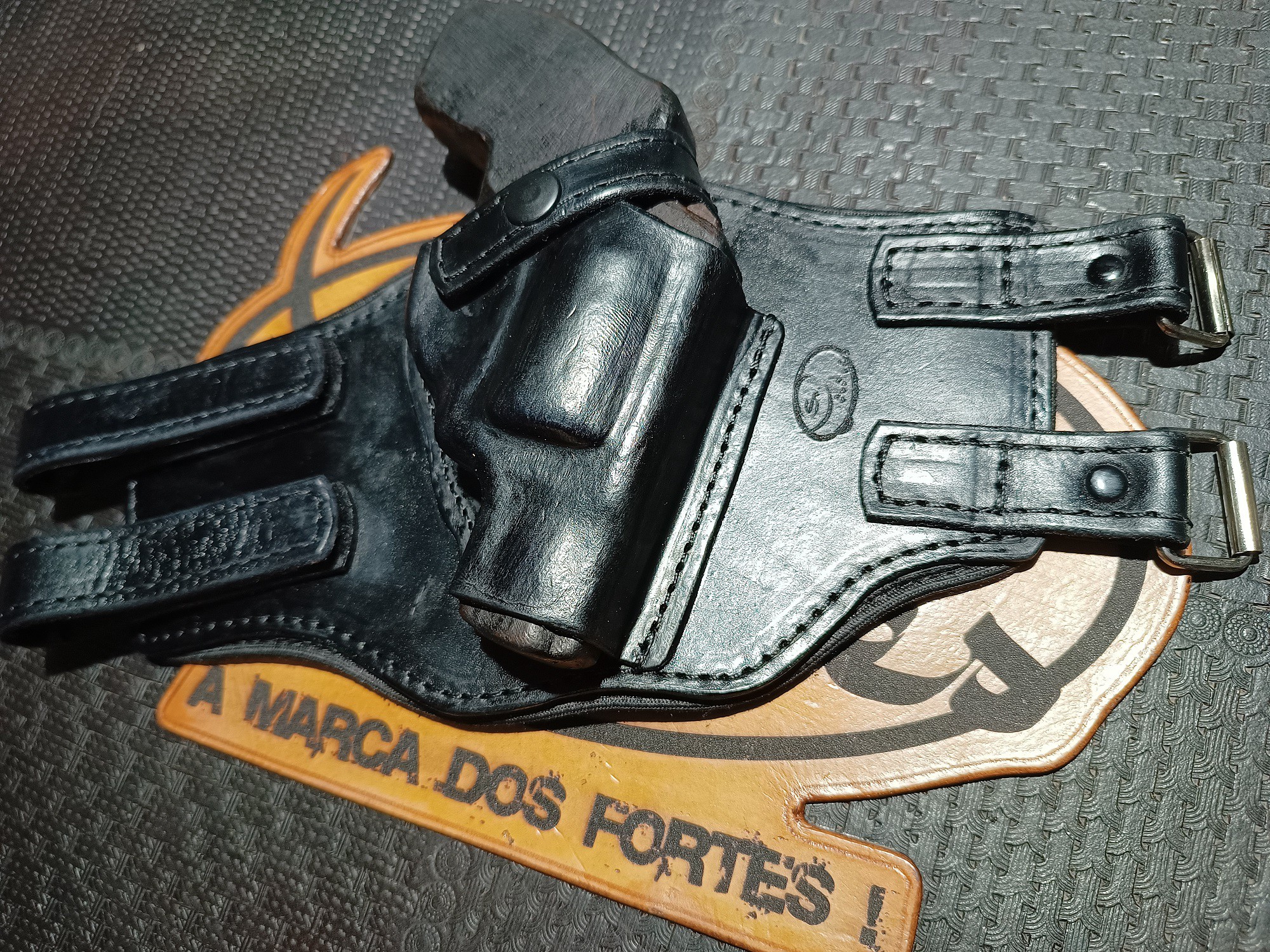 Coldre Tornozelo Revolver RT605 (357) e RT85S ( com alça de retenção ...