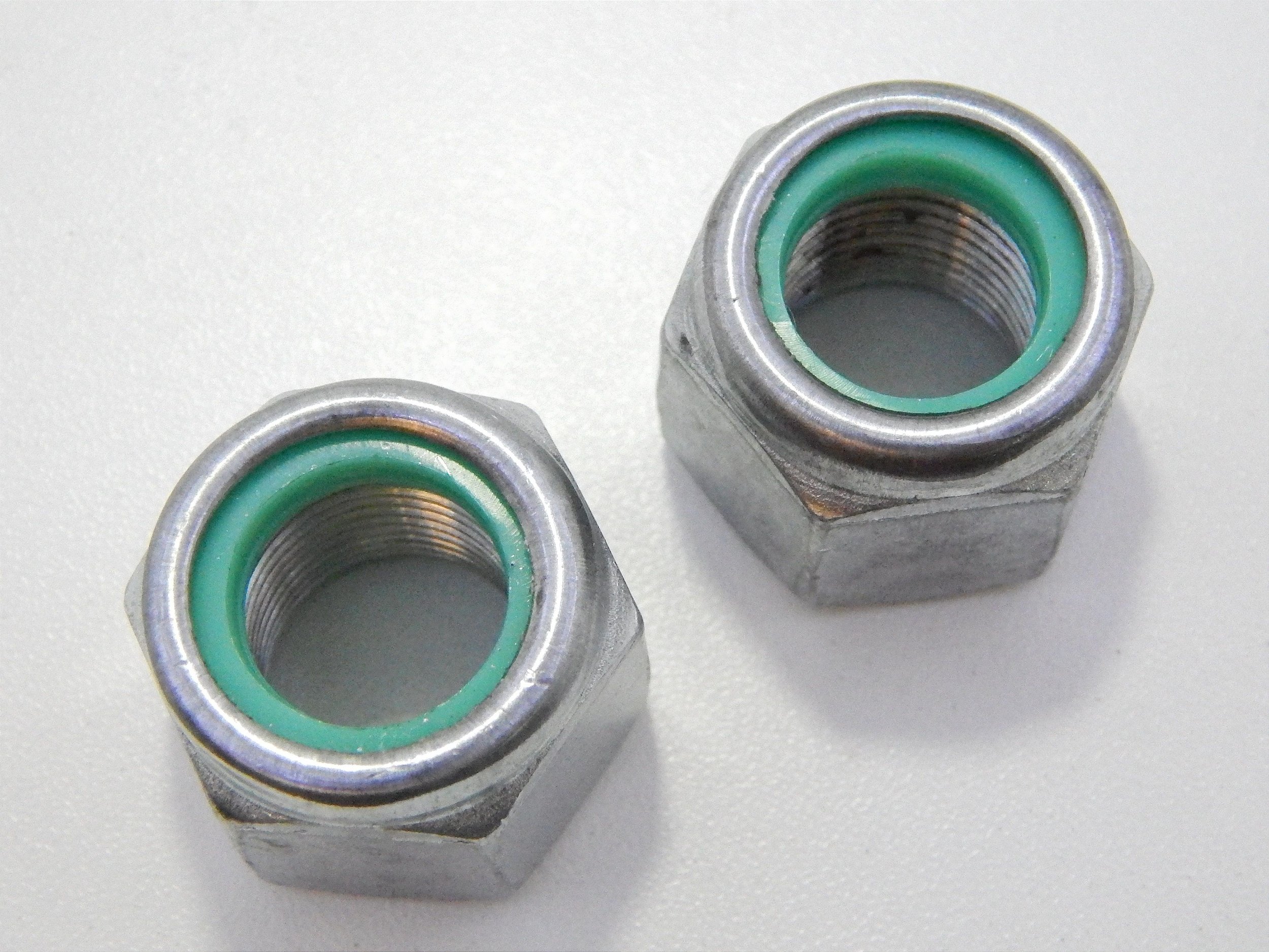 Porca Travante Parlock 3/16 UNC Zincada (Embalagem 50 peças) - LUTEC ...