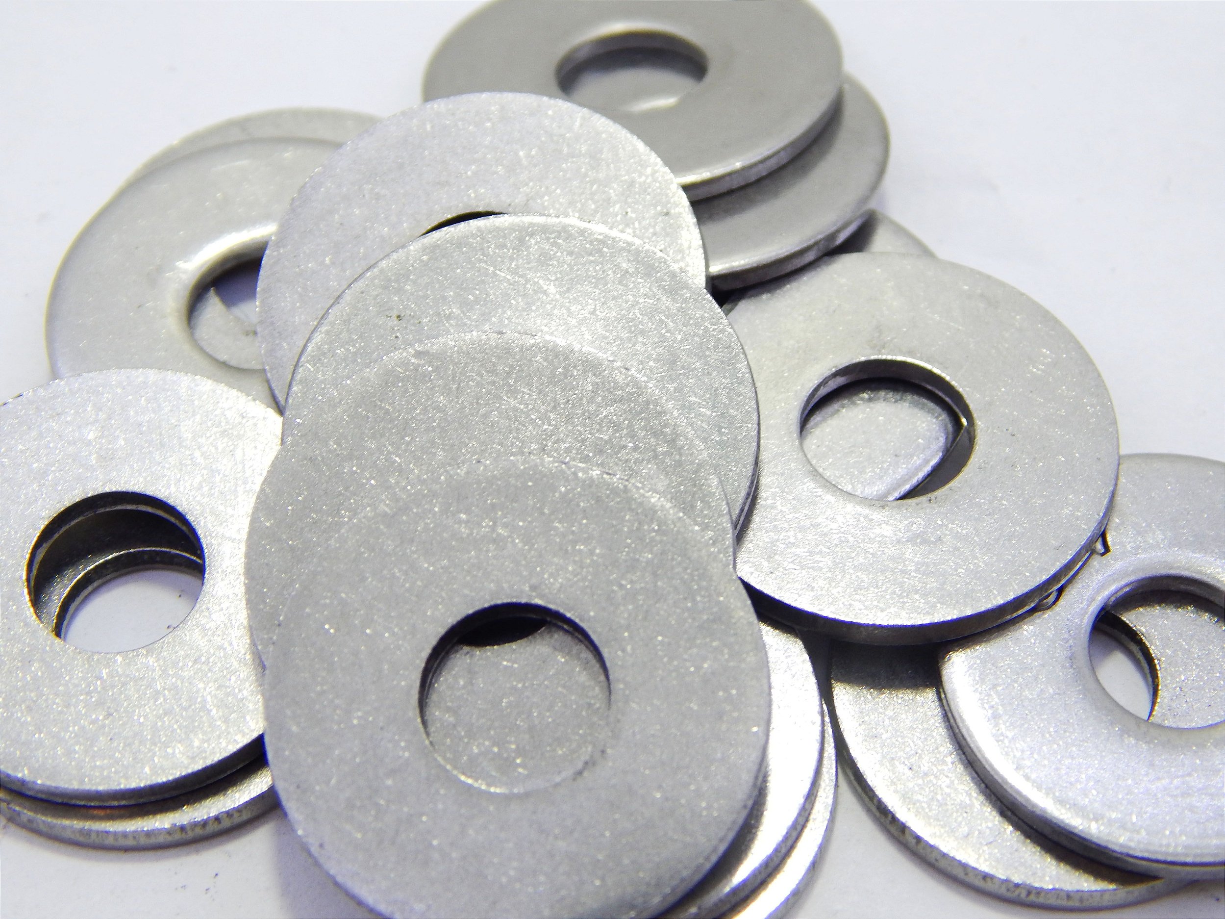 LUTEC | Arruela Lisa Aba Larga M6 Inox (Embalagem 50 peças) - LUTEC ...