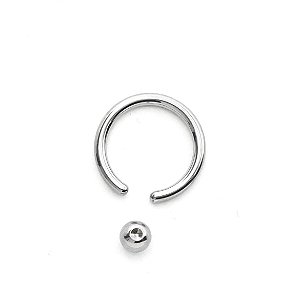 Piercings de Argola em Titânio e Aço Cirúrgico