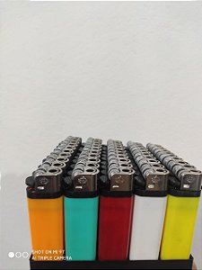 ISQUEIRO TRANSPARENTE F150 CAIXA COM 50 UNIDADES - DISTRIBUIDORA ALMEIDA