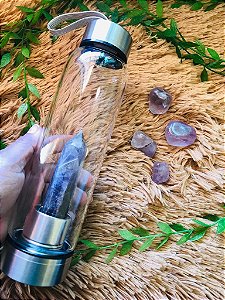Garrafa de Agua com Cristal + Capa - (Quartzo Rosa - Roladas) - Mandha - Cristais, Aromas e ...
