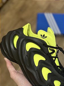 ADIDAS - Corre de Rua