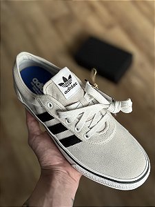 ADIDAS - Corre de Rua