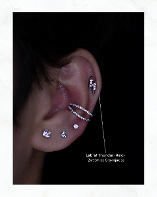 Labret Lateral Argola Titânio e Mais - Alternative Piercing