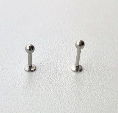 Piercing Labret Lateral Argola - Aço, Titânio e Mais