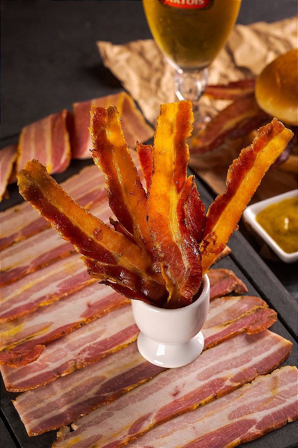 Bacon Premium Defumado fatiado - Produto Artesanal - Coldsmoke ...
