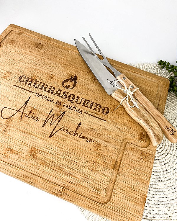 Kit Churrasco - Tábua de Bambu 40x30 Personalizada e kit com garfo e ...