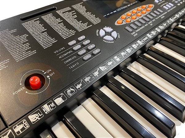 Teclado Musical Profissional 61 Teclas LCD Timbres e Ritmos - O ...