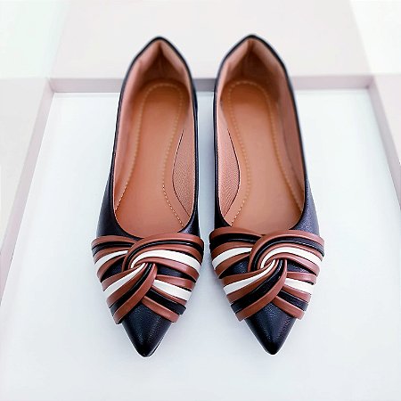 Sapatilha Luxo cruzada Preta com caramelo e branco - Clube das Sapatilhas