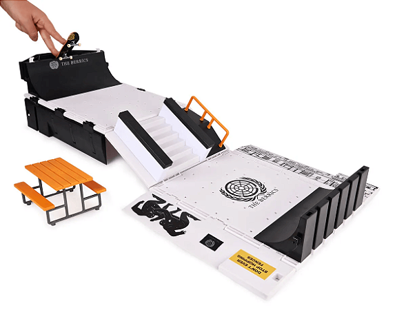 Tech Deck Pista De Skate Transformador The Berrics - 3811 Sunny - Real ...