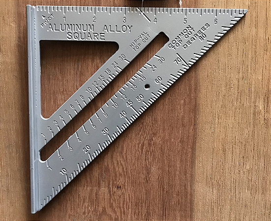 ESQUADRO DE ALUMINIO TRIANGULAR PROFISSIONAL - Distribuidora Fechadura